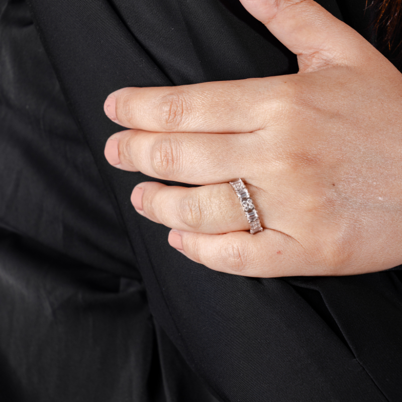 Flora Glint Ring – AdornSilver